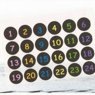 Weihnachts-Häkelkränzchen in weiß-rot handgehäkelt von Hobbyhaus