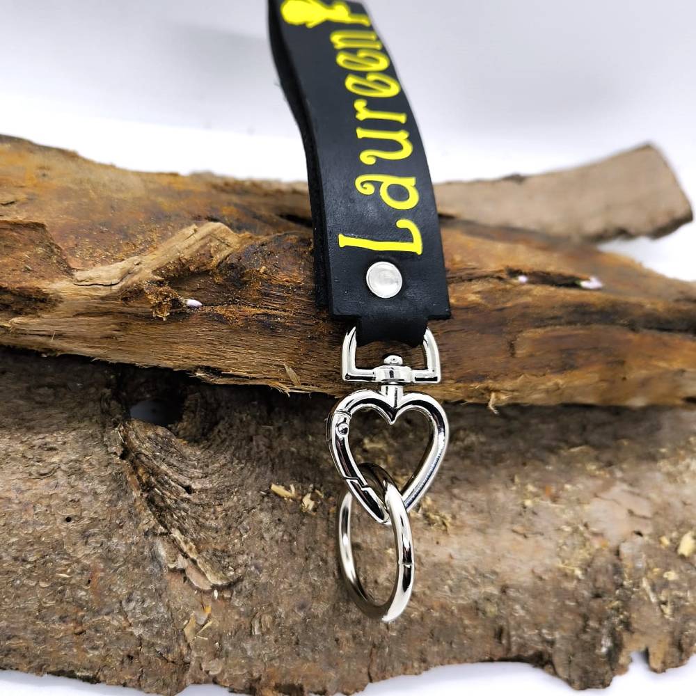 Schlüsselanhänger aus Leder personalisiert in verschiedenen