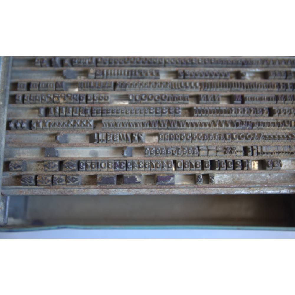 alter Druckkasten Victoria Typograph Famos