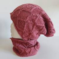 Beanie SINJA Strickanleitung – Elegante Beanie im Rauten-Zopfmuster