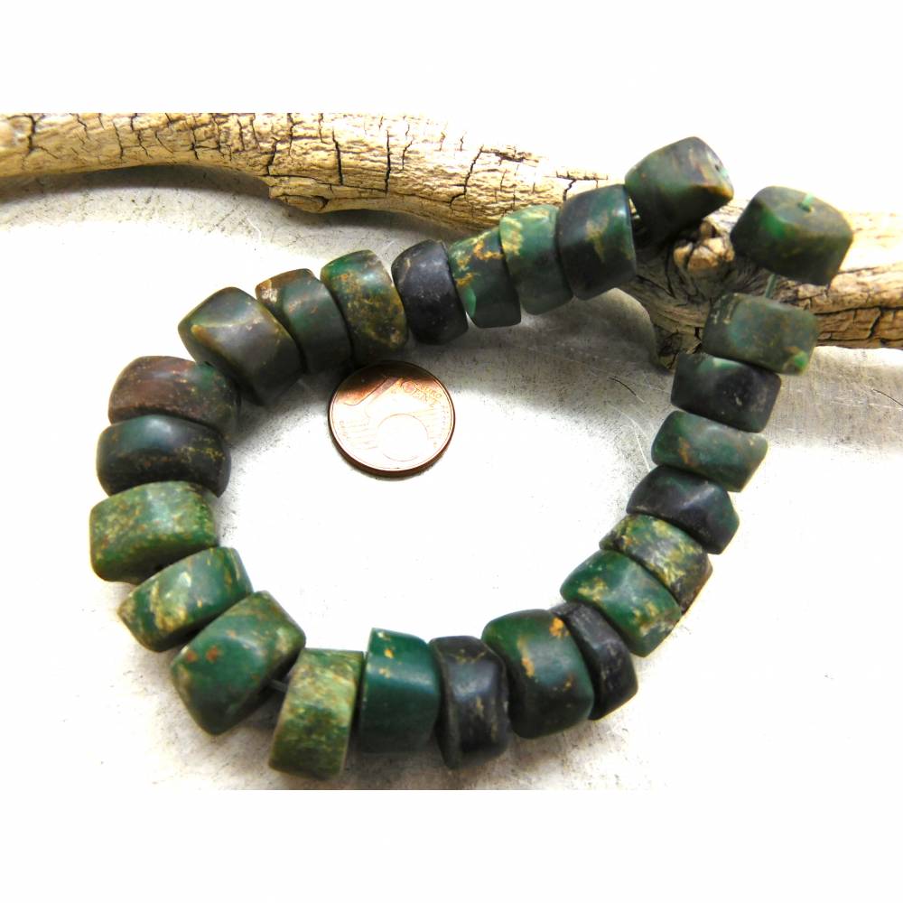 alte Serpentin-Perlen aus Mauretanien - Strang 18cm, 25 Perlen