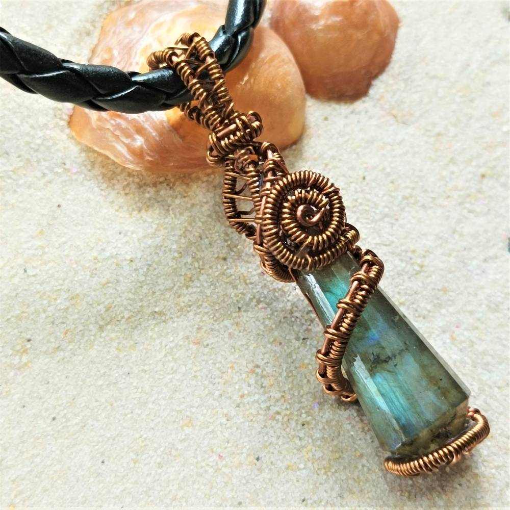 Anhänger Labradorit Pendel khaki türkis sschimmernd in wirework