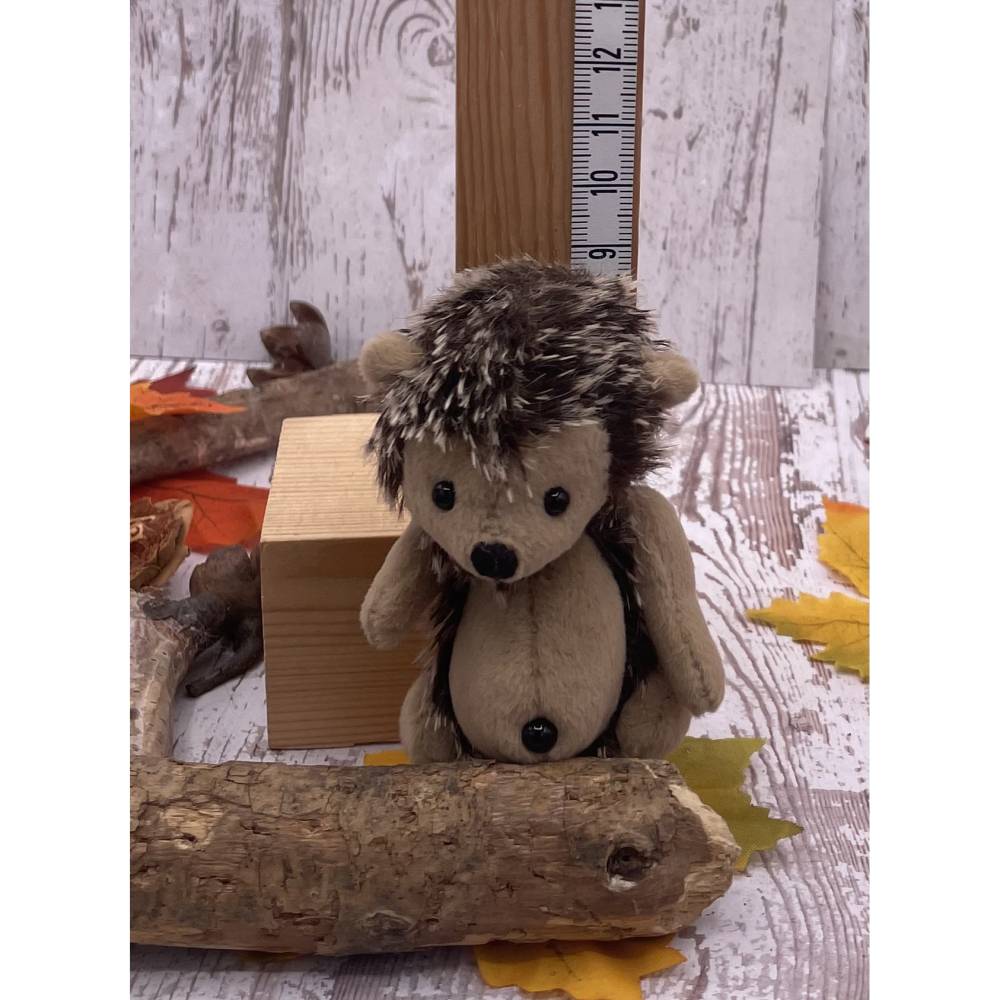 Bärino Igel Arnit 9 cm Künstlerbär